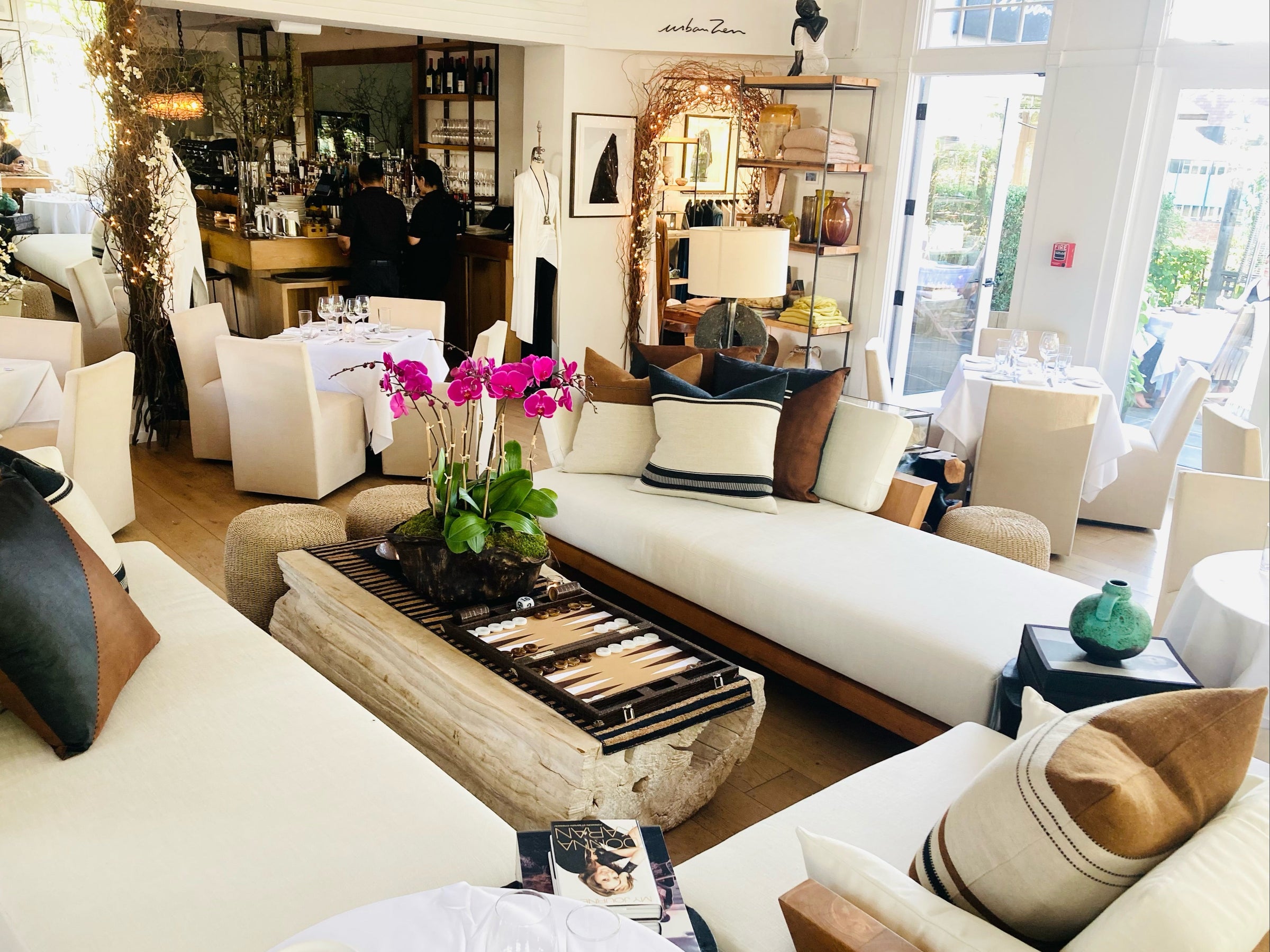 Urban Zen - A Philosophy of Living By Donna Karan